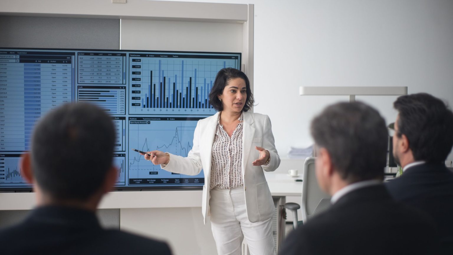 Contoh Teks Moderator Presentasi Kelompok, Kelas, dan Kuliah ...